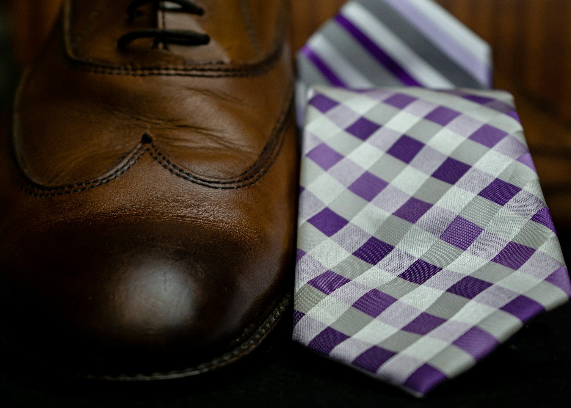 Guía definitiva para elegir la corbata perfecta: Colores, estilos y materiales – GRUPO JOSVIL