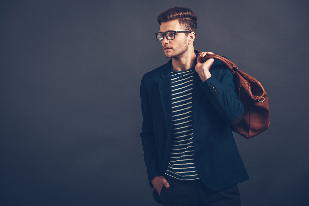 El bolso masculino, un imprescindible en tu outfit elegante – GRUPO JOSVIL